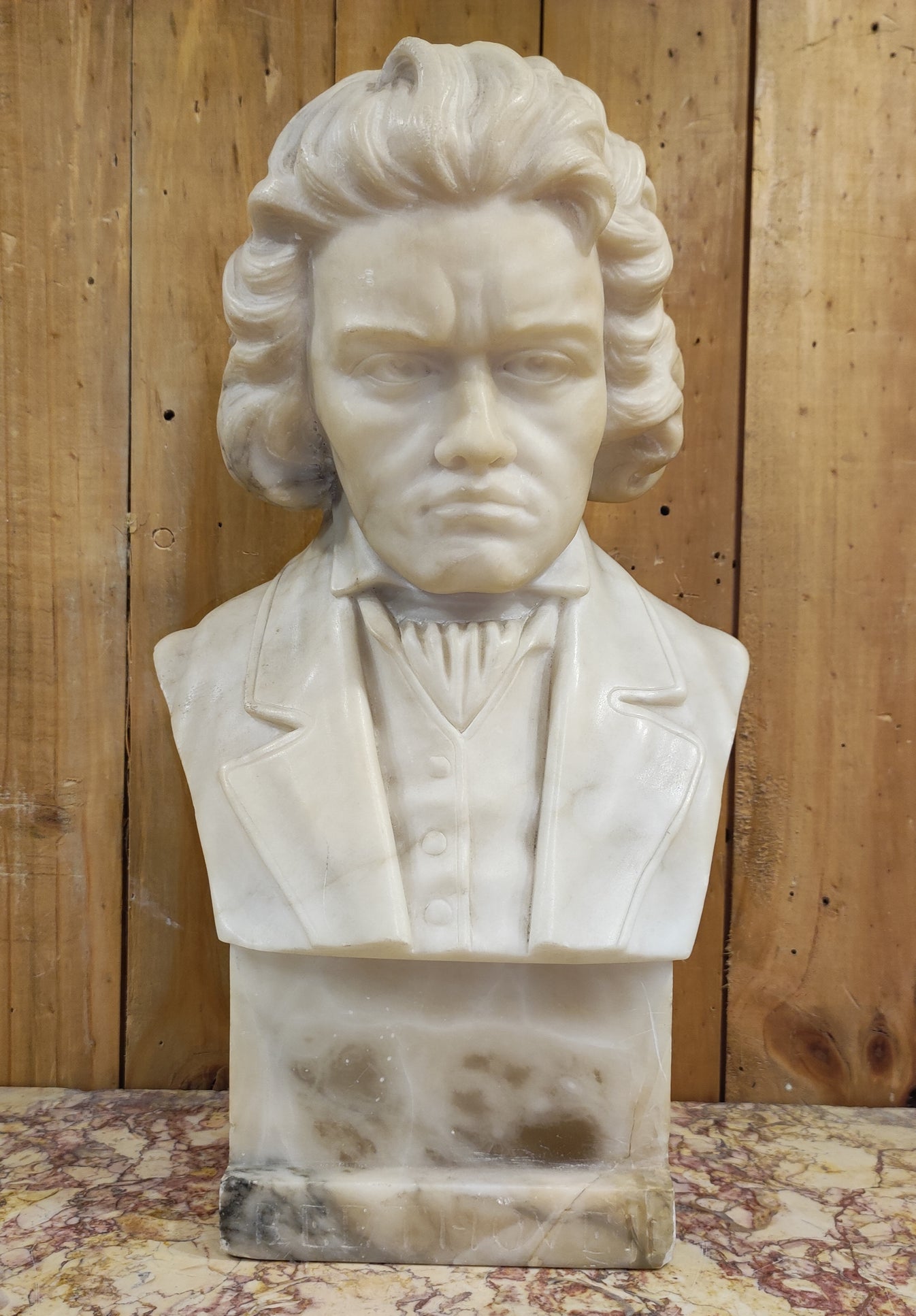 Busto de Beethoven en mármol (escultura) – Jorge Mashini - Antigüedades